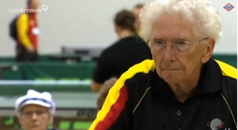 Inge-Brigitte Herrmann – 92-letnia tenisistka stołowa | Patajo.pl